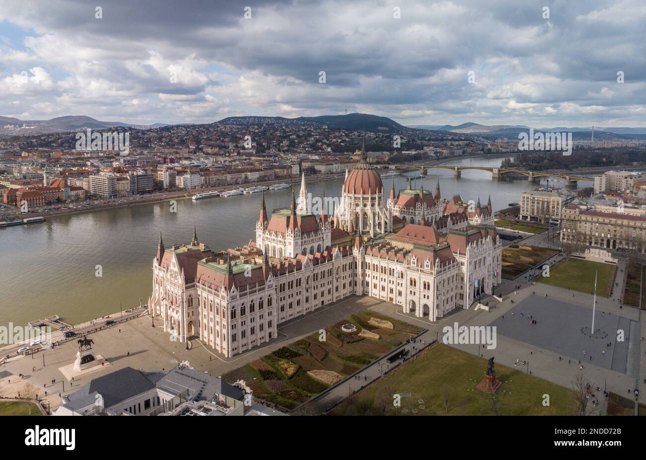 The Best of Budapest Aerial View of Hungarian Parliament Building and ...