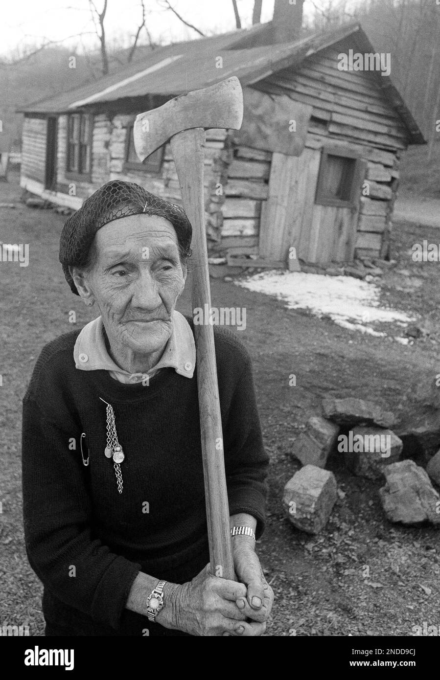Ada Combs, 84, inherited the self-reliance that once was the pride of ...