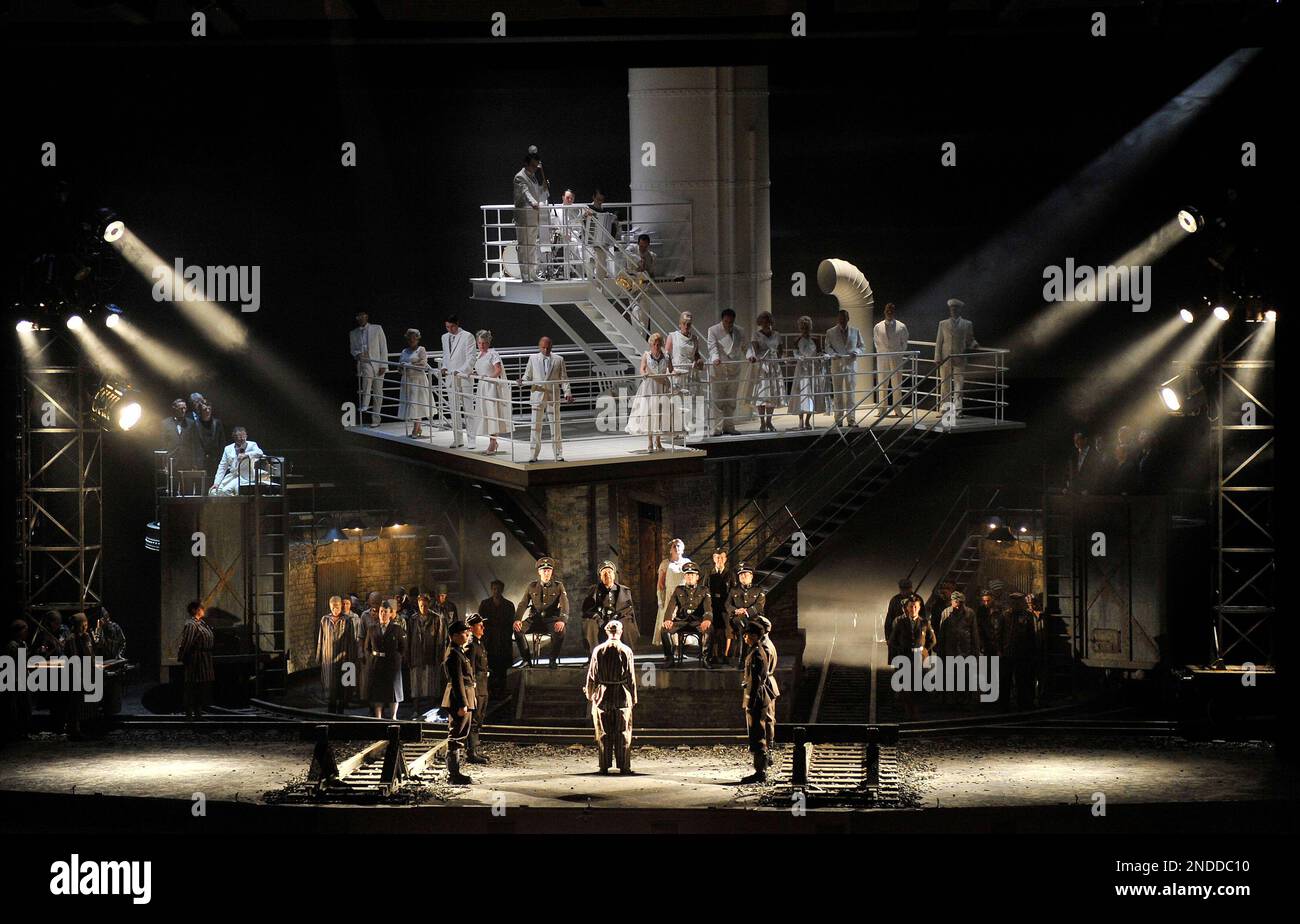 Scene during a dress rehearsal of Russian composer Mieczyslaw Weinberg ...