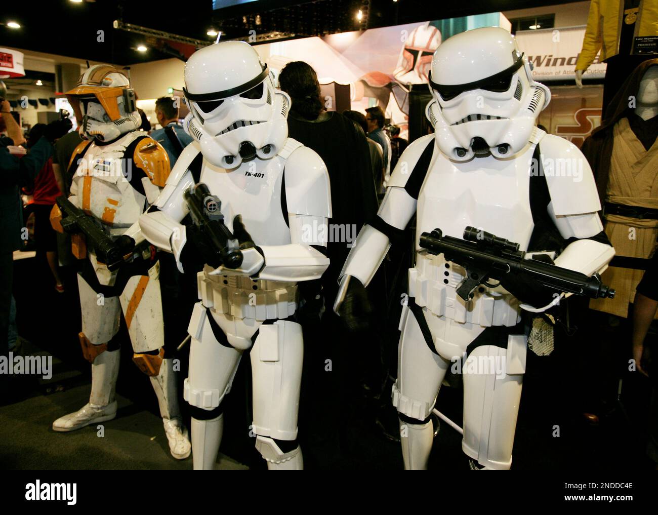 In this July 24, 2009 photo, two Comic-Con attendees dressed as Star ...