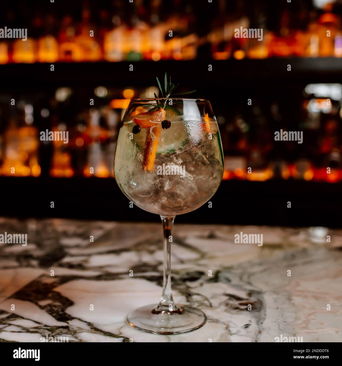 Restaurant social media hi-res stock photography and images - Alamy