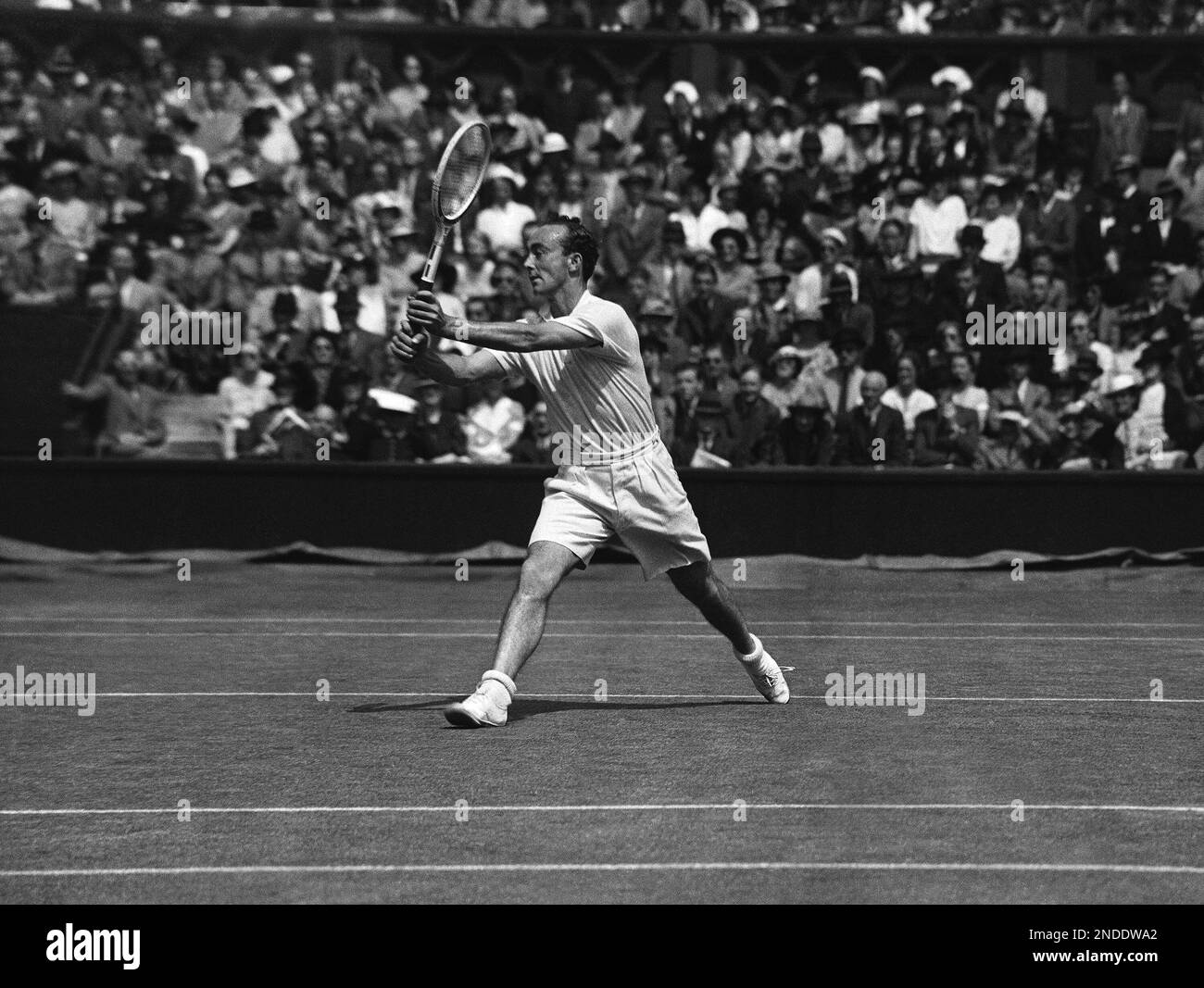 Vivian Erzerum Bede McGrath, known as Viv McGraph the Australian tennis ...