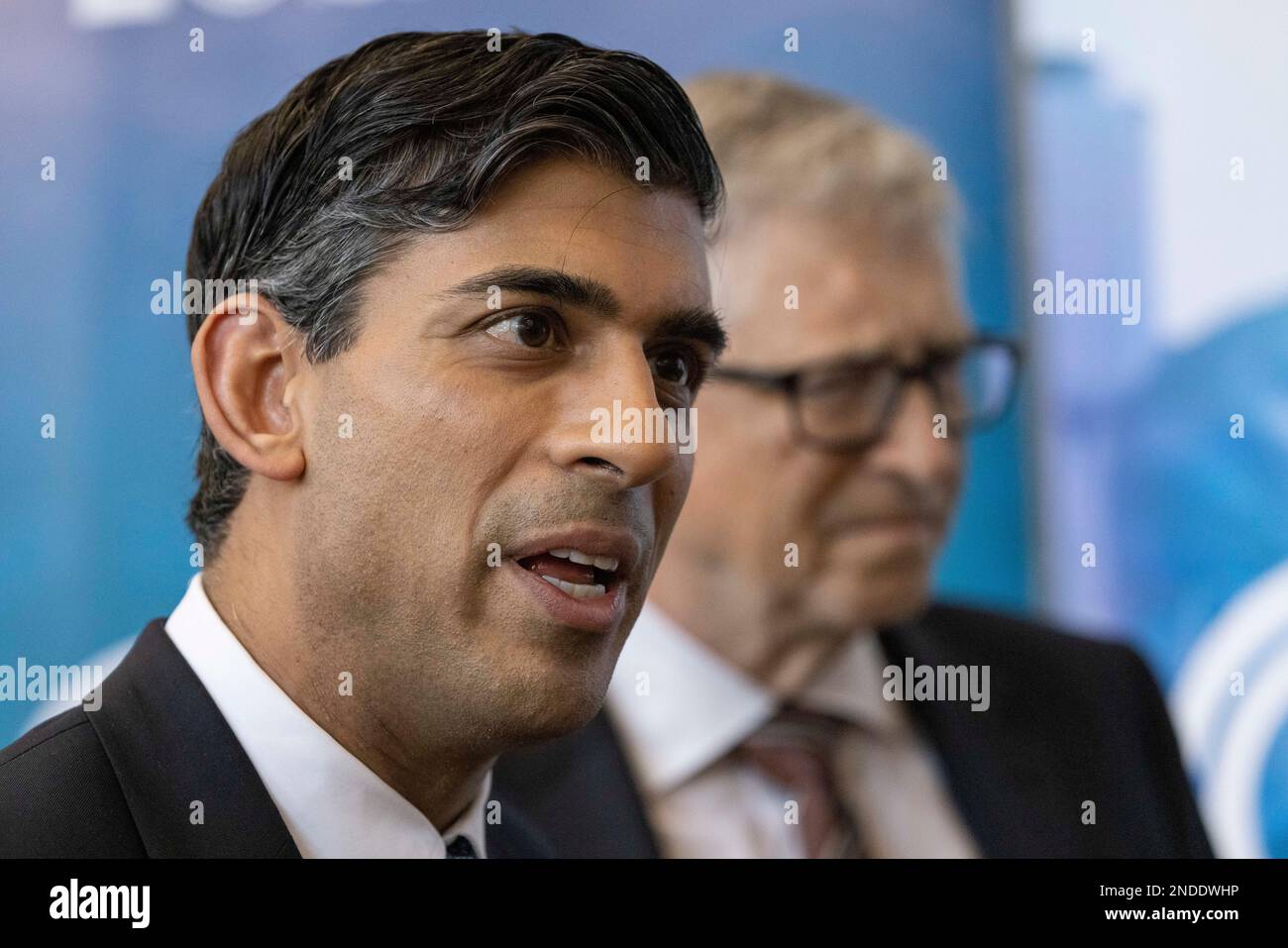 Prime Minister Rishi Sunak at Imperial College London with Bill Gates ...