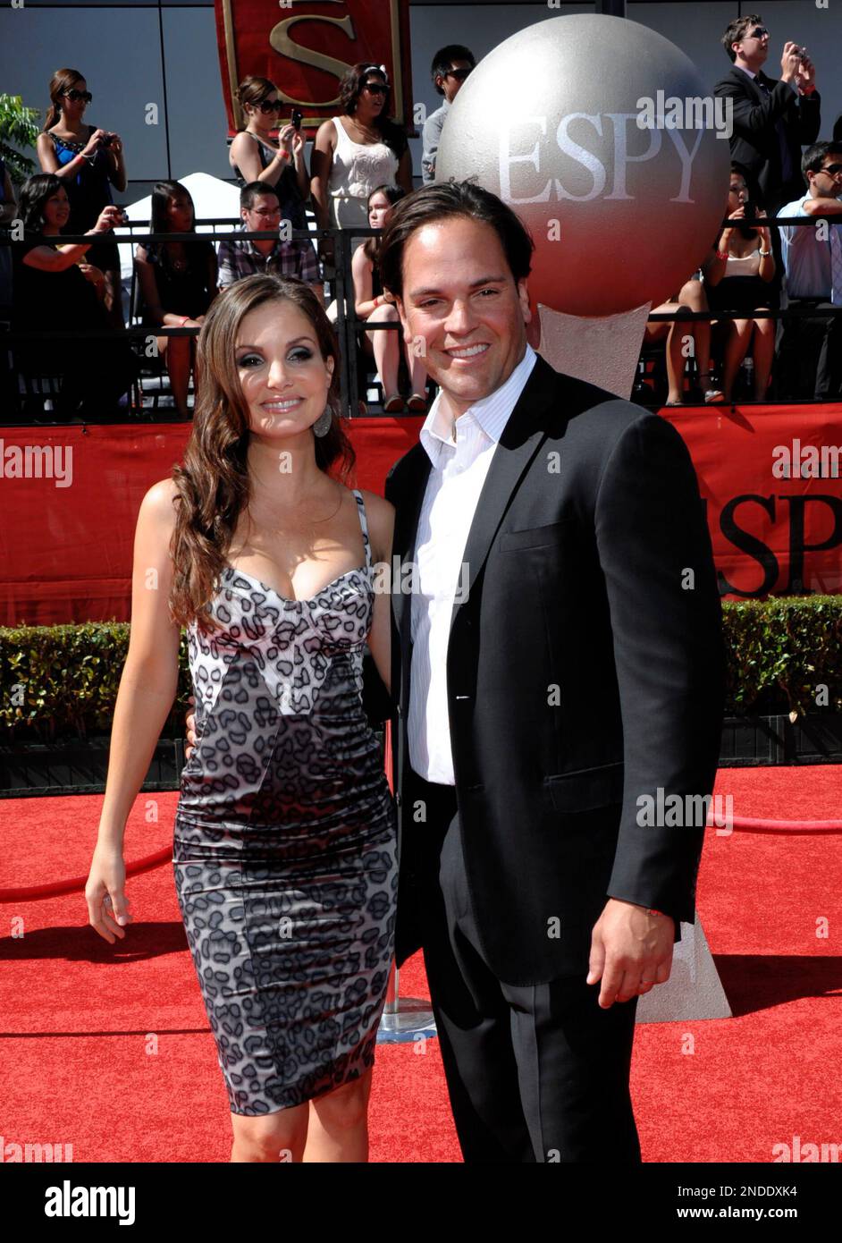 Mike Piazza and Alicia Rickter arrive at the ESPY Awards on Wednesday ...