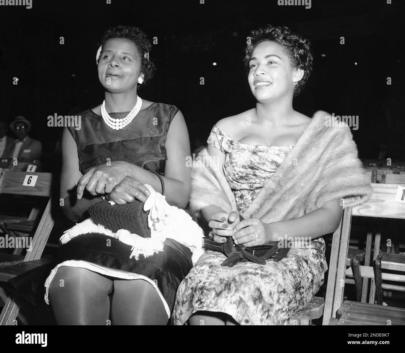 Mrs. Annabelle Patterson, left, mother of world heavyweight champion ...