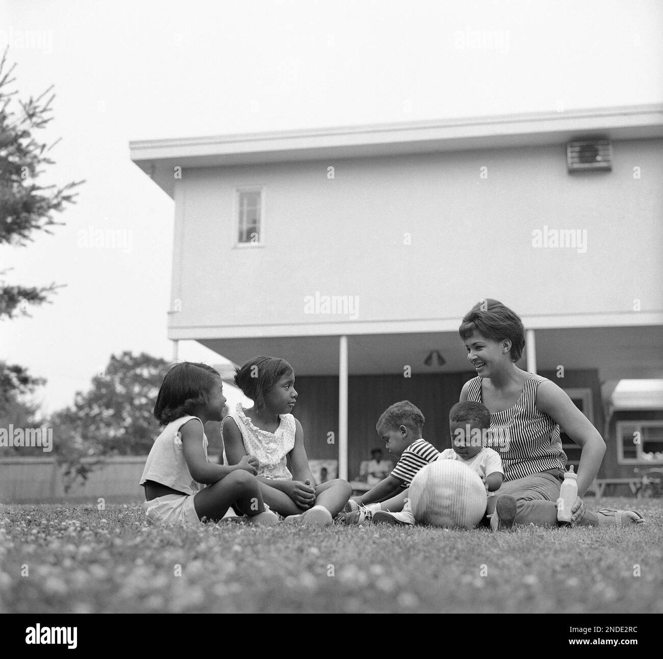 Mrs. Sandra Patterson, wife of the Heavyweight contender Floyd ...