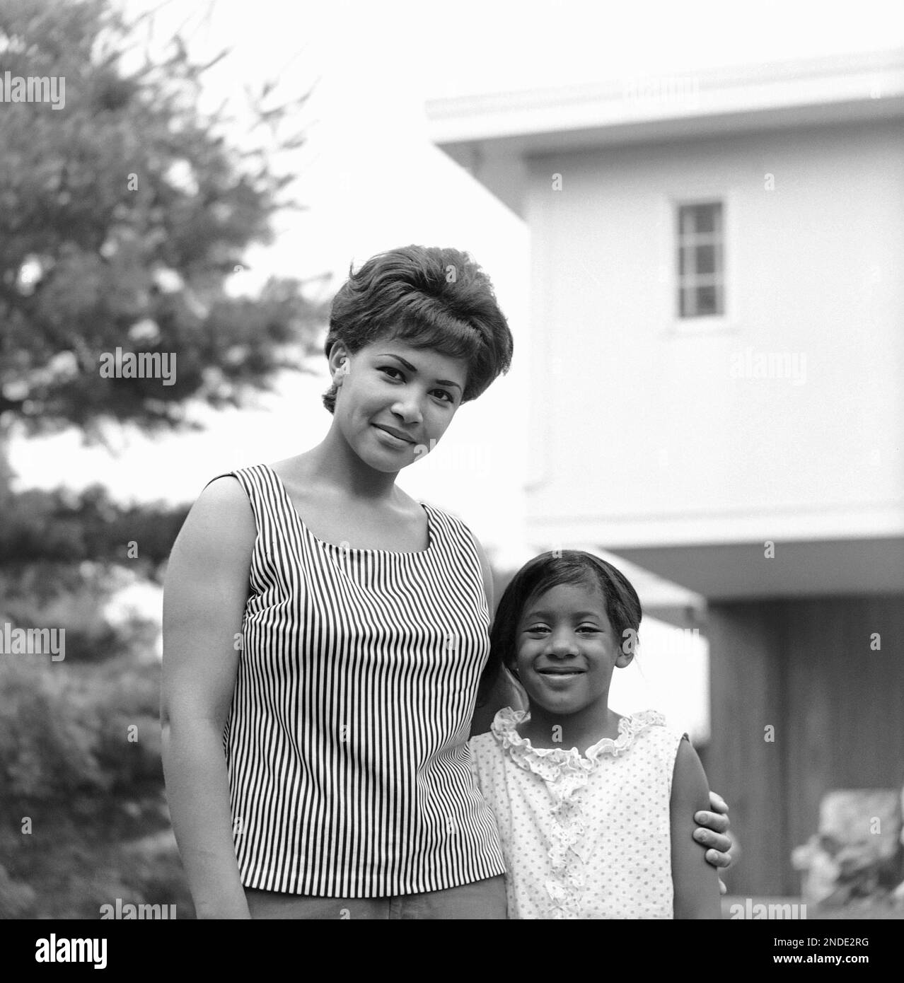 Mrs. Sandra Patterson, wife of the Heavyweight contender Floyd ...