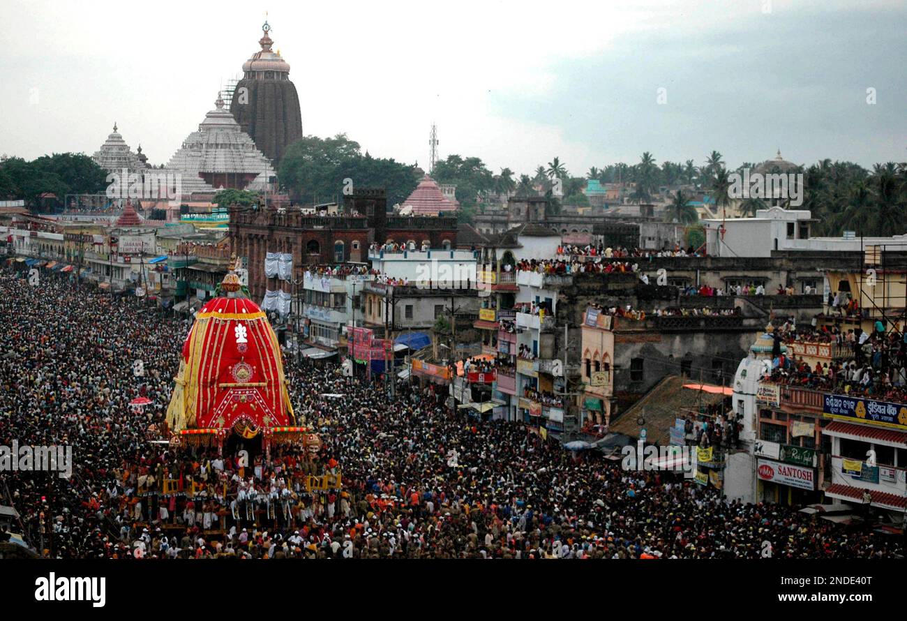 Hindu devotees pull Lord Jagannath's chariot during the annual "Rath ...