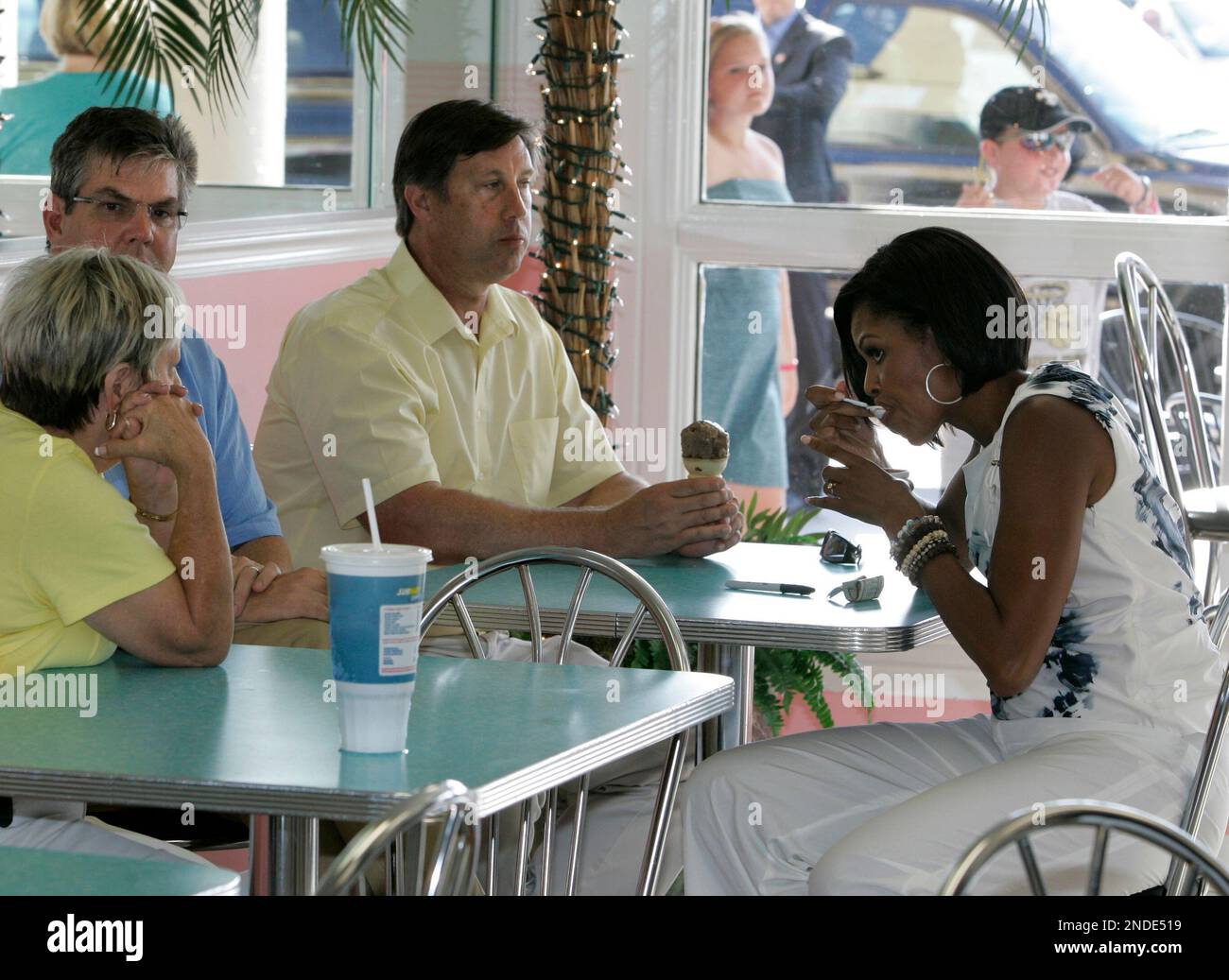 Board of county commissioners hi-res stock photography and images - Alamy