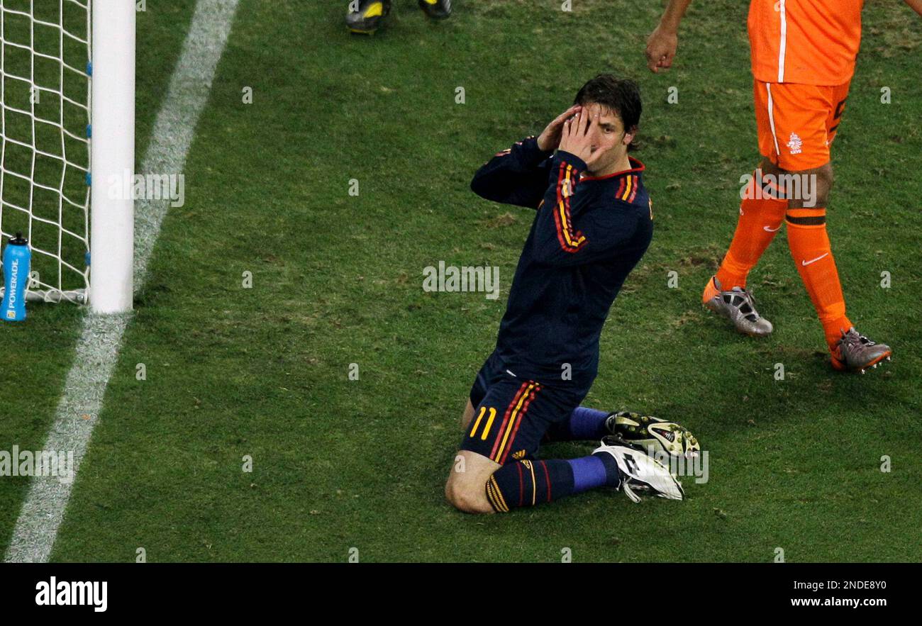 Spain's Joan Capdevila reacts after failing to score during the World ...