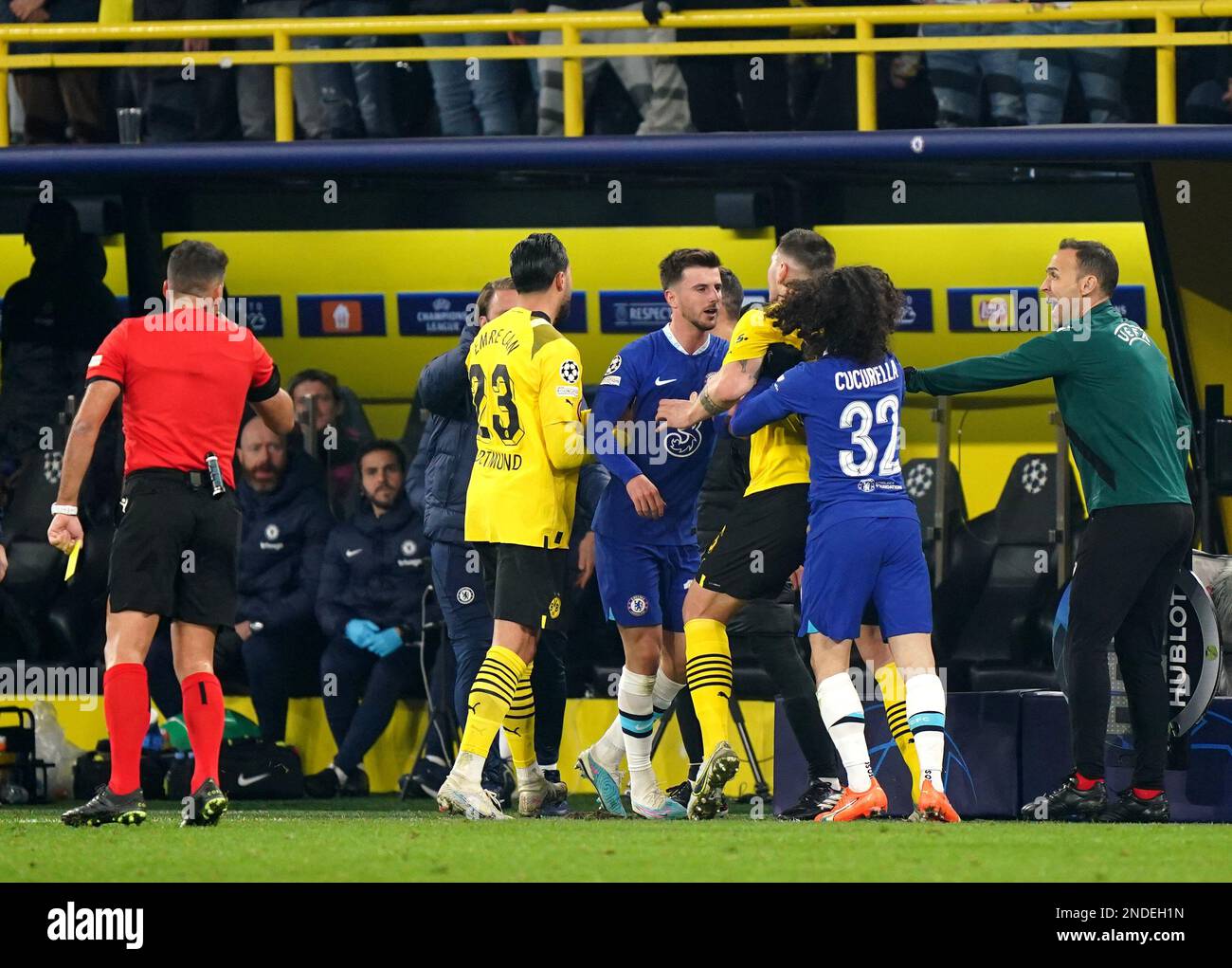 Tempers flare between Chelsea's Mason Mount and Borussia Dortmund's ...