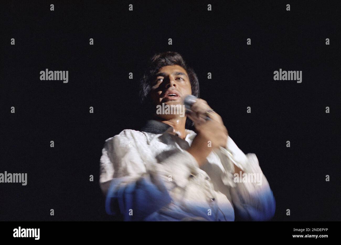 Singer Engelbert Humperdinck is shown during a performance at ...