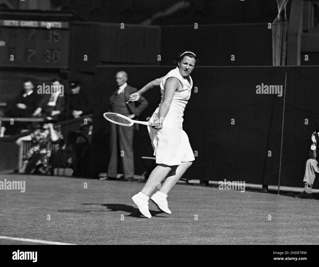 Betty Nuthall in play against fellow British tennis player Dorothy ...