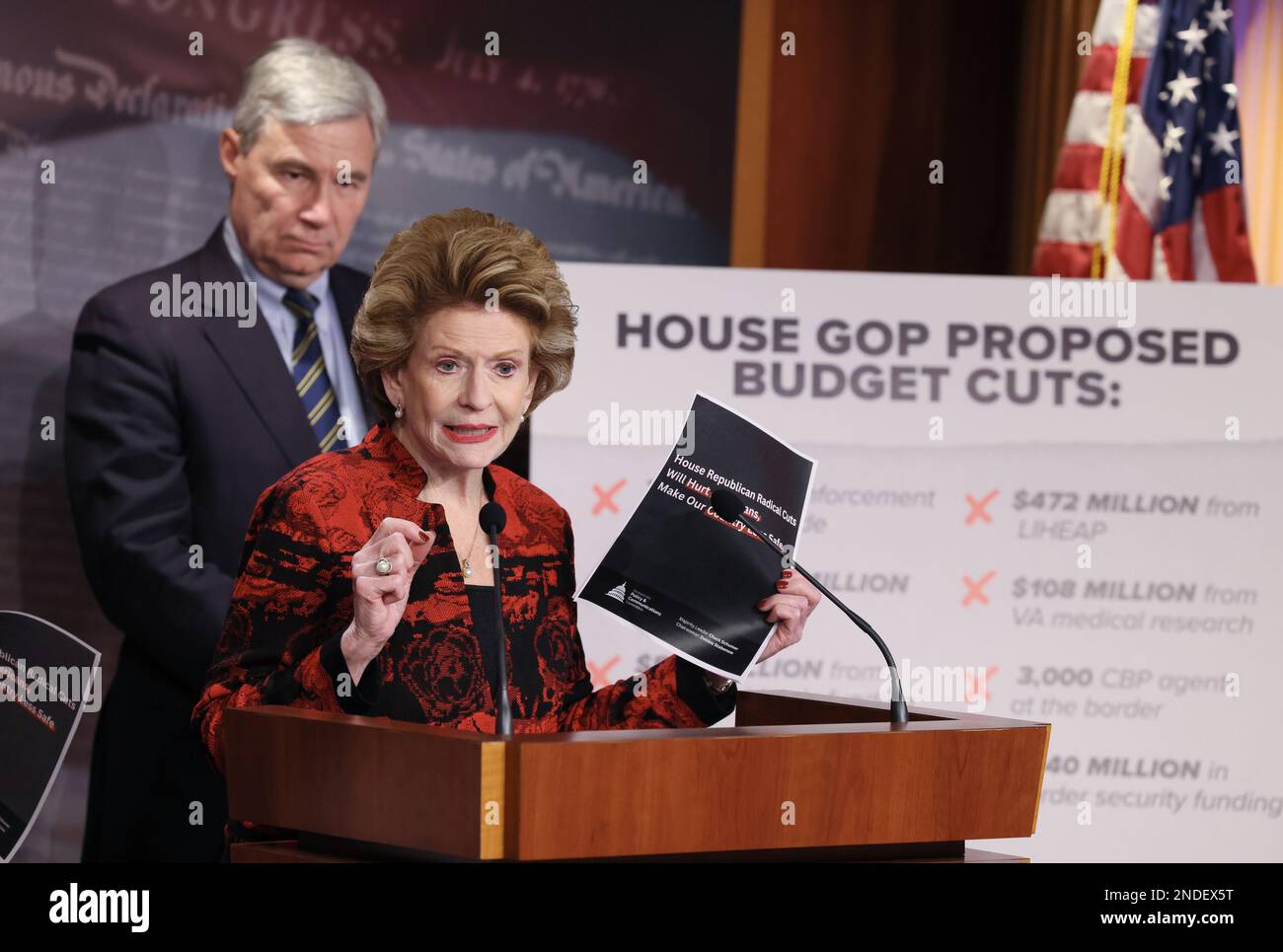Report debbie hi-res stock photography and images - Alamy