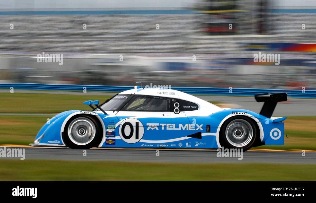 Scott Pruett leads the final laps in his BMW Riley during the Brumos ...