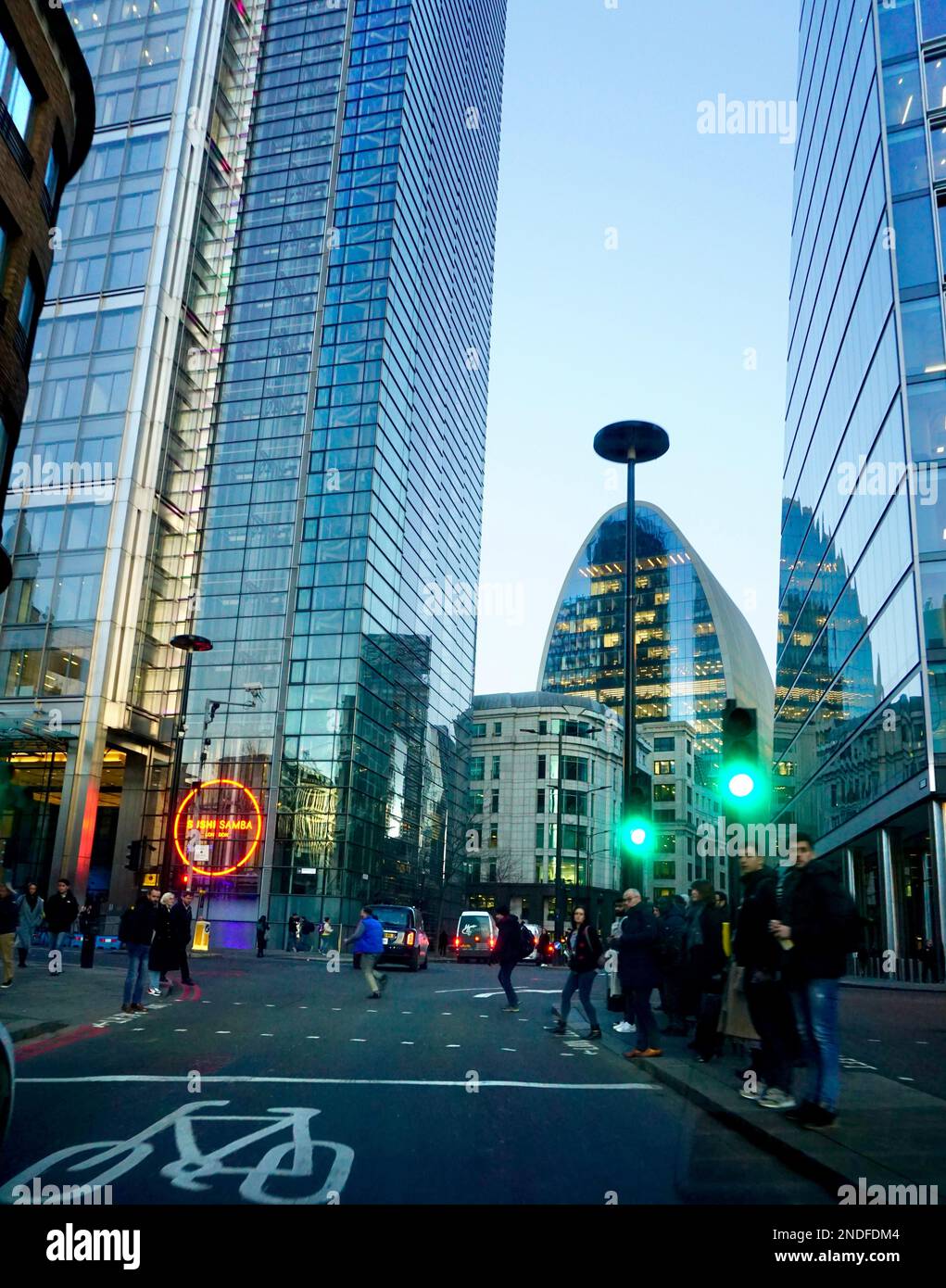 White Chapel, London, United Kingdom Stock Photo - Alamy