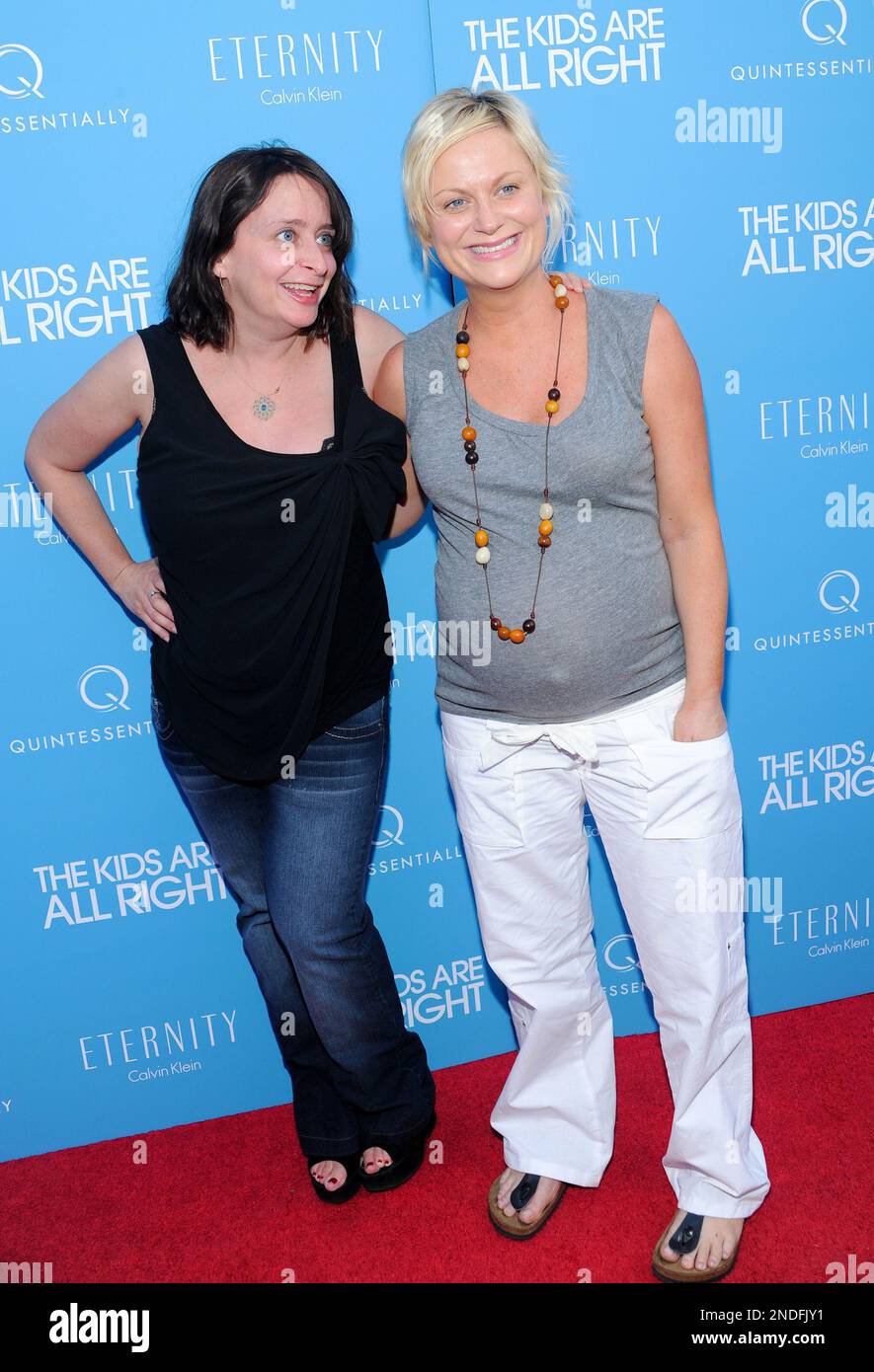 Actresses Rachel Dratch, left, and Amy Poehler attend a special ...