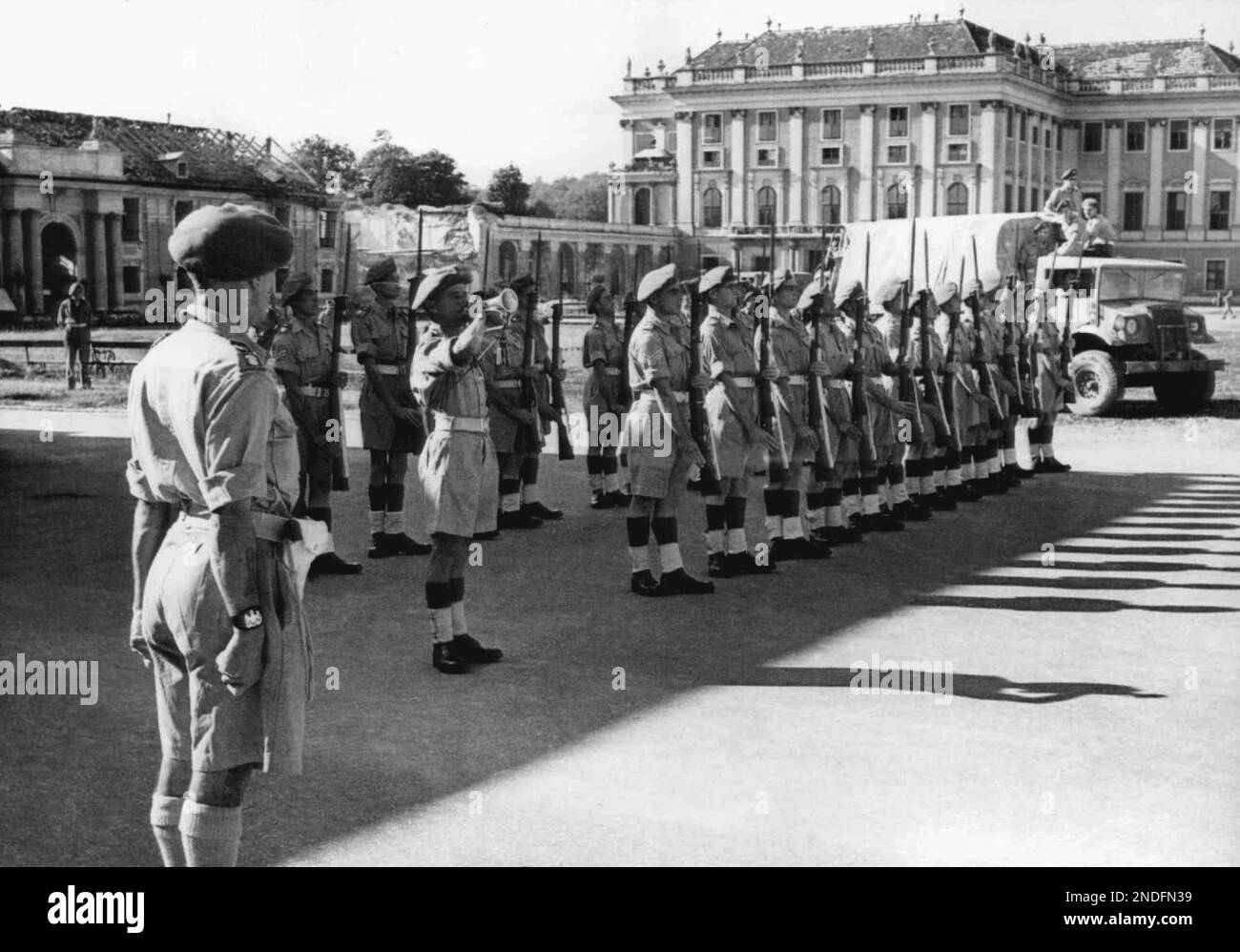 The changing of the guard at Sohonbrumn Palace Vienna took place for ...