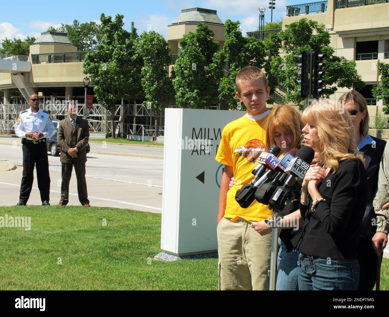 Relatives of 15-year-old victim Jared Kellner, from right, his aunt ...
