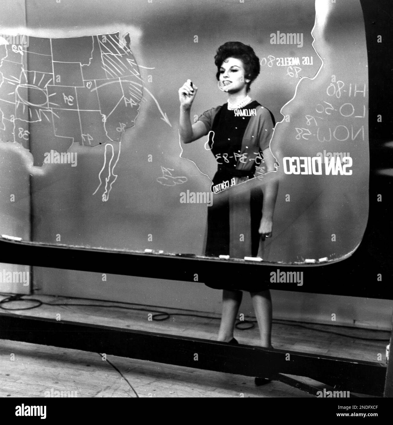 RAQUEL WELCH.#10617.Â© ARCHIVE/ / RAQUELWELCHRETRO(Credit Image ...