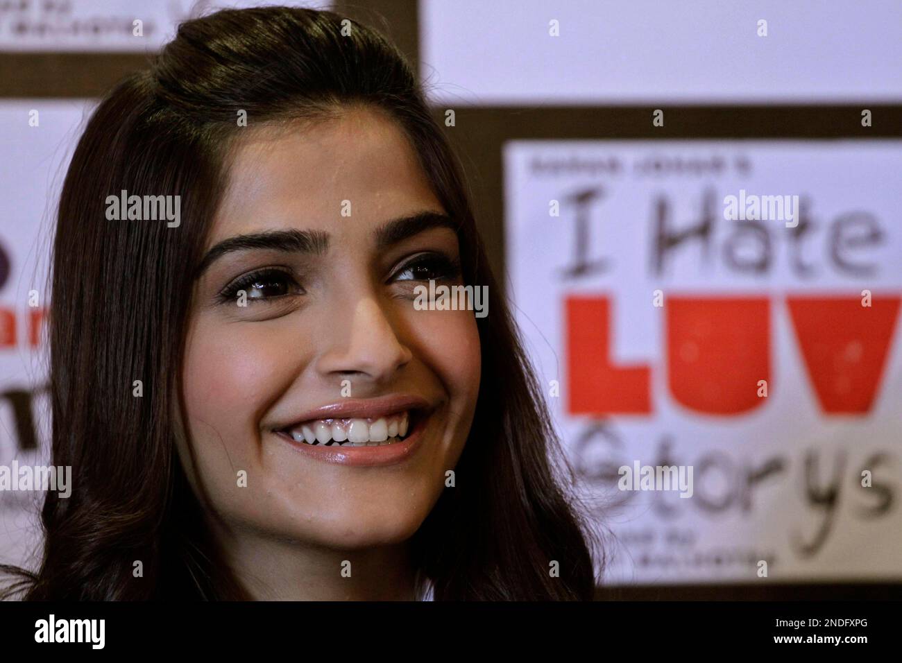 Sonam Kapoor In I Hate Love Story