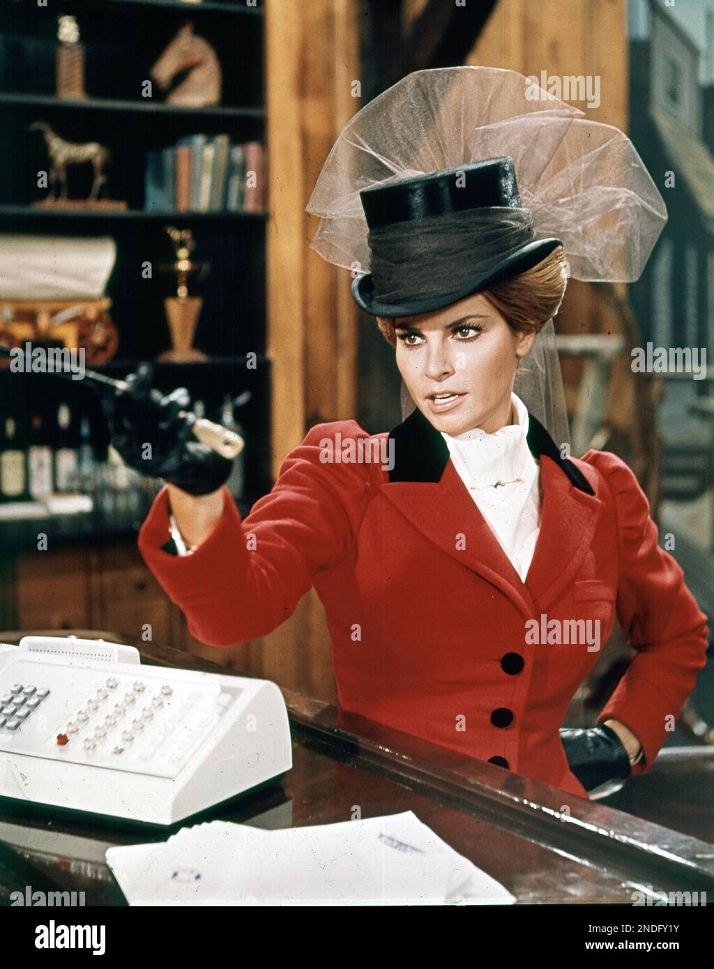 RAQUEL WELCH.Supplied by Photos, inc.(Credit Image: © Globe Photos/ZUMA ...