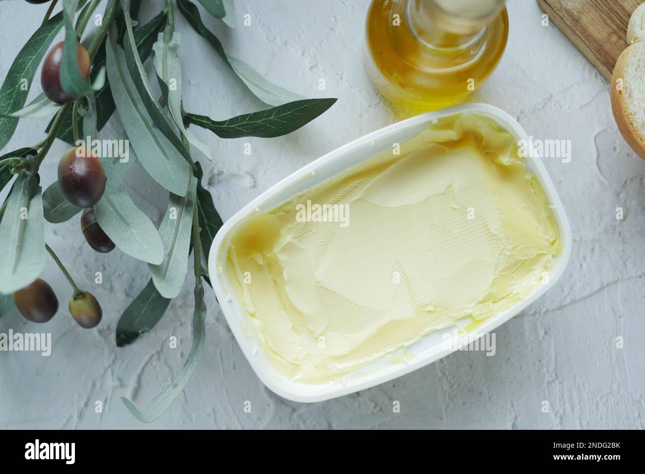Olive oil butter margarine hi-res stock photography and images - Alamy