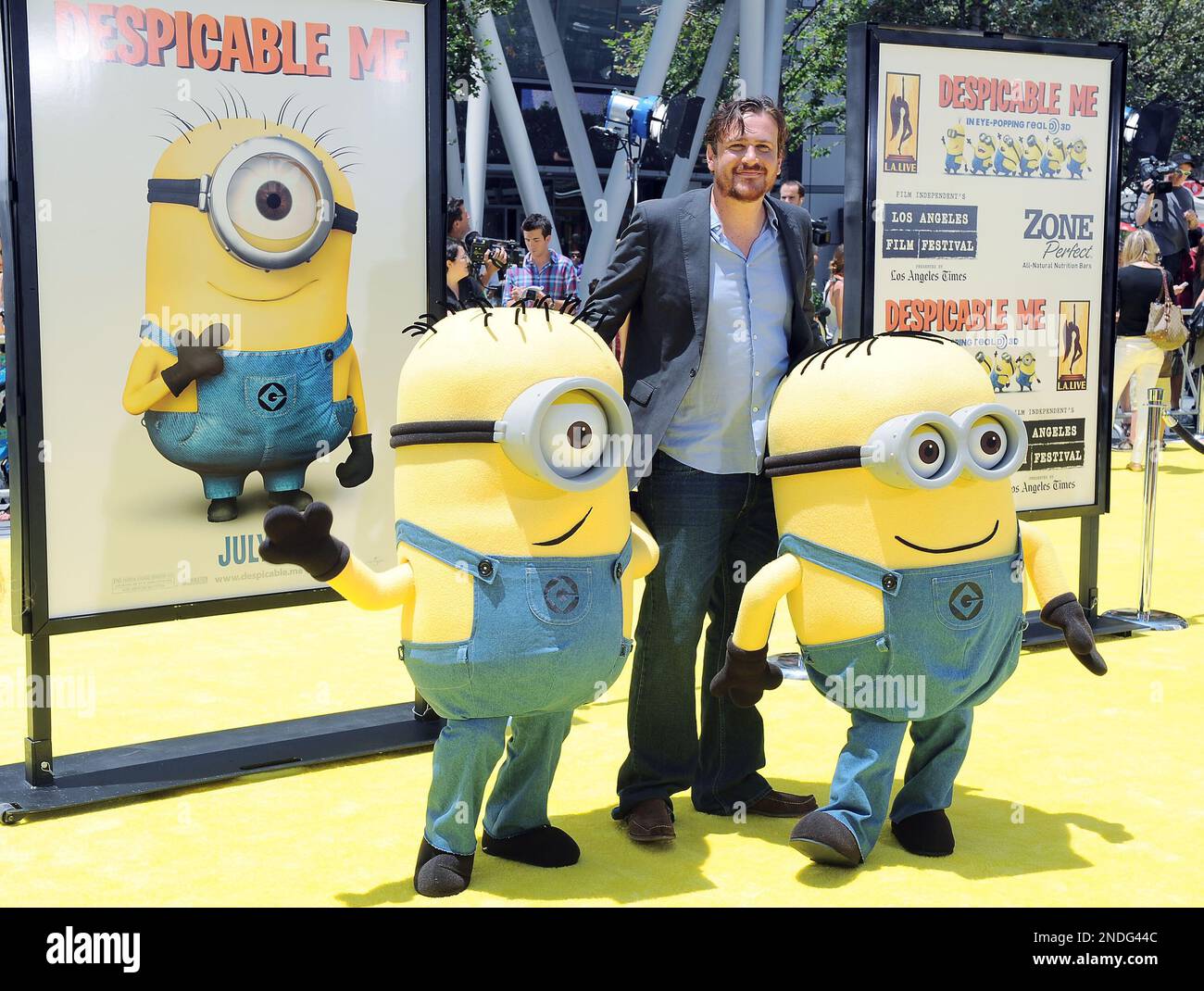 Jason Segel arrives at the world premiere of " Despicable Me," on ...