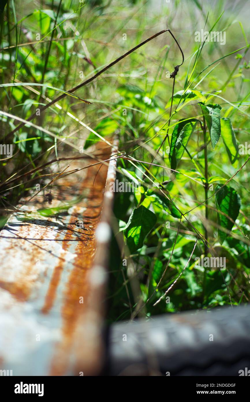 Vertical metal beam hi-res stock photography and images - Alamy