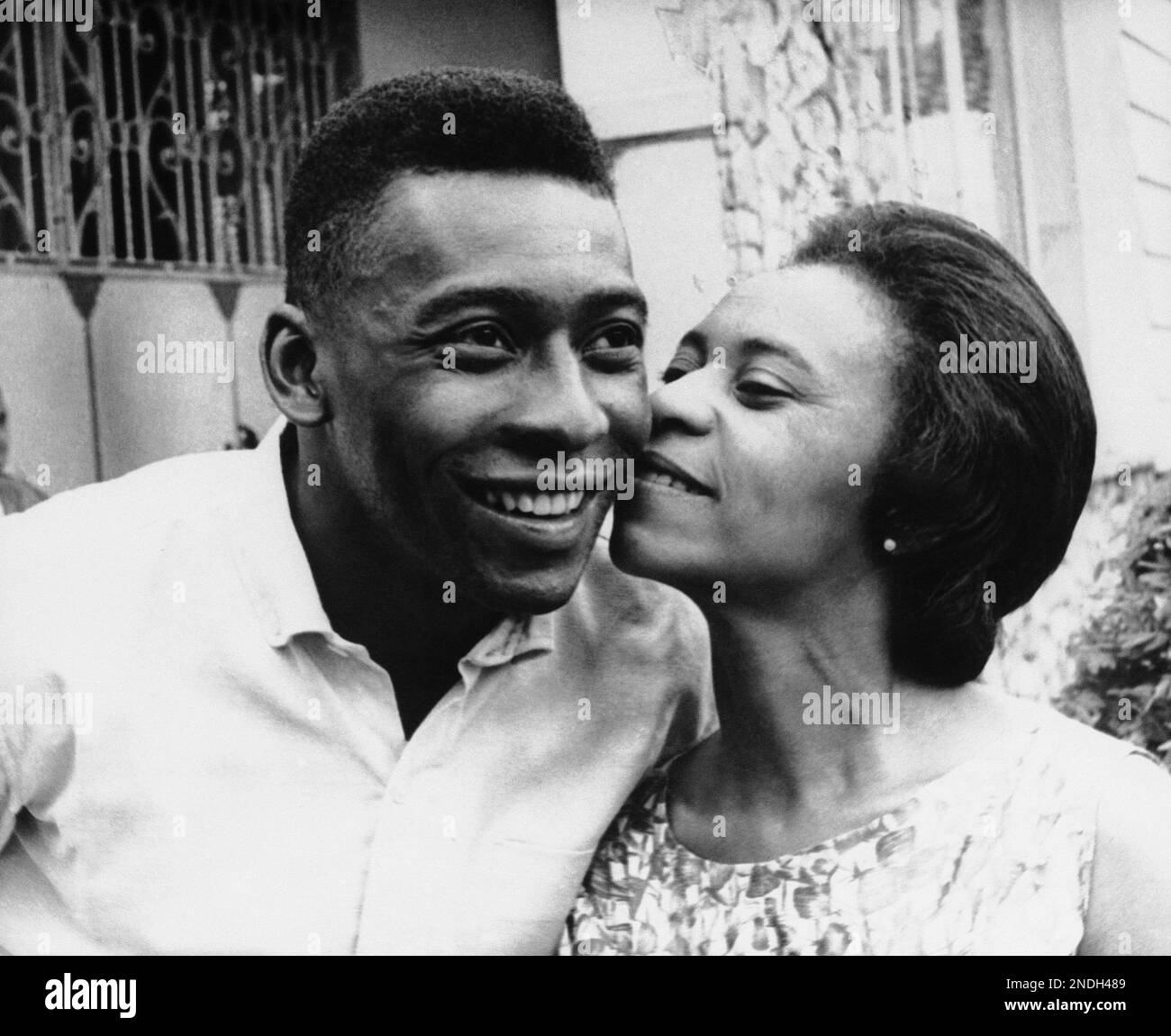 Pele with his mother Celeste in March 1965. (AP Photo Stock Photo - Alamy