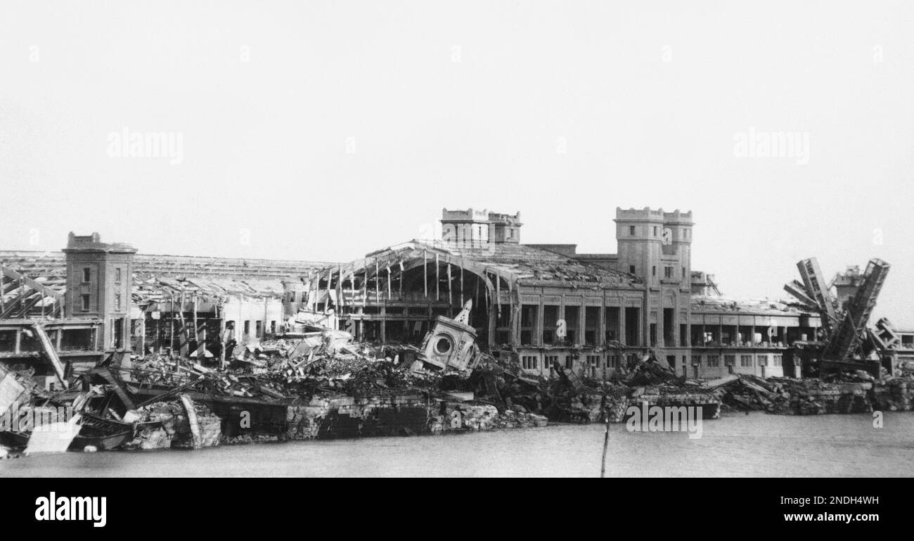 A view of the ruins of the port of Cherbourg after the evacuation by ...