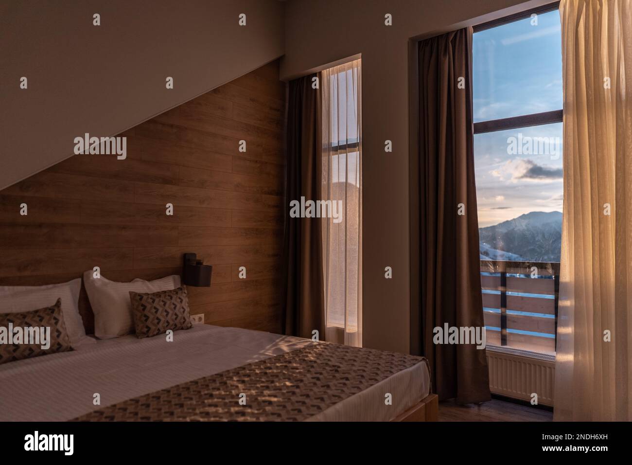 From resort hotel window frame hi-res stock photography and images - Alamy
