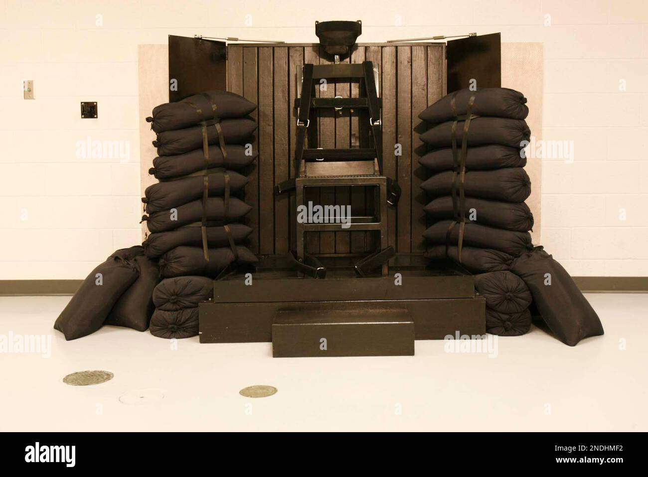 The execution chamber at the Utah State Prison after Ronnie Lee Gardner ...