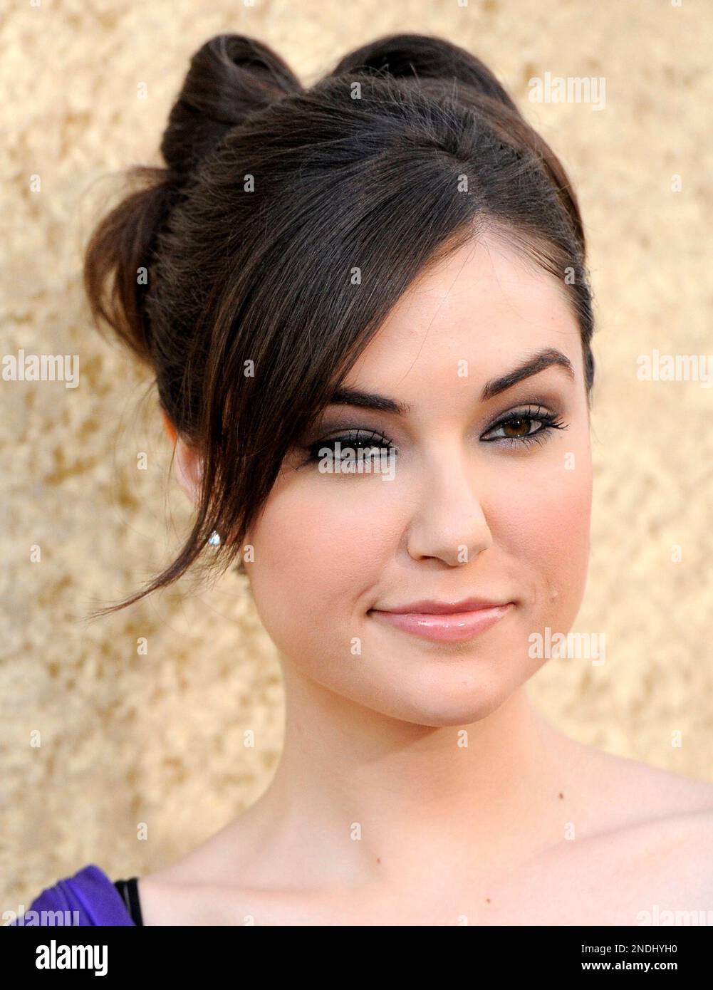 Sasha Grey arrives at the premiere of the seventh season of the HBO ...