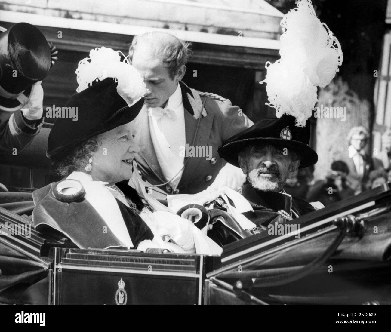 Queen Elizabeth, the Queen Mother, with the Emperor Haile Selassie, in ...