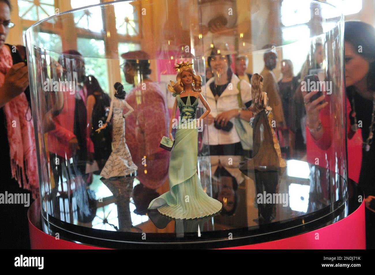 Barbie Collector hosts a reception to celebrate the 30th anniversary of ...