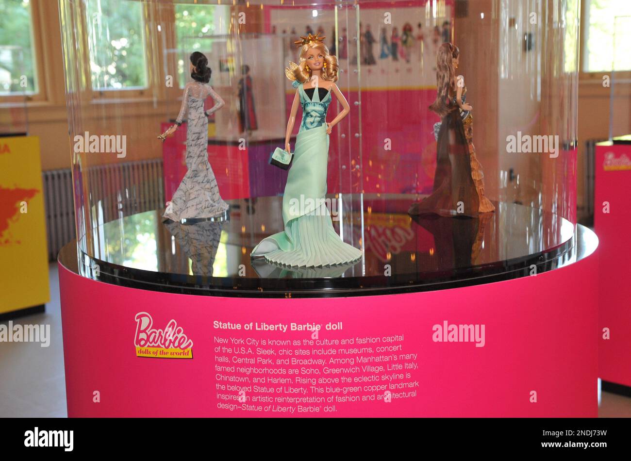 Barbie Collector celebrates the 30th anniversary of their Dolls of the ...