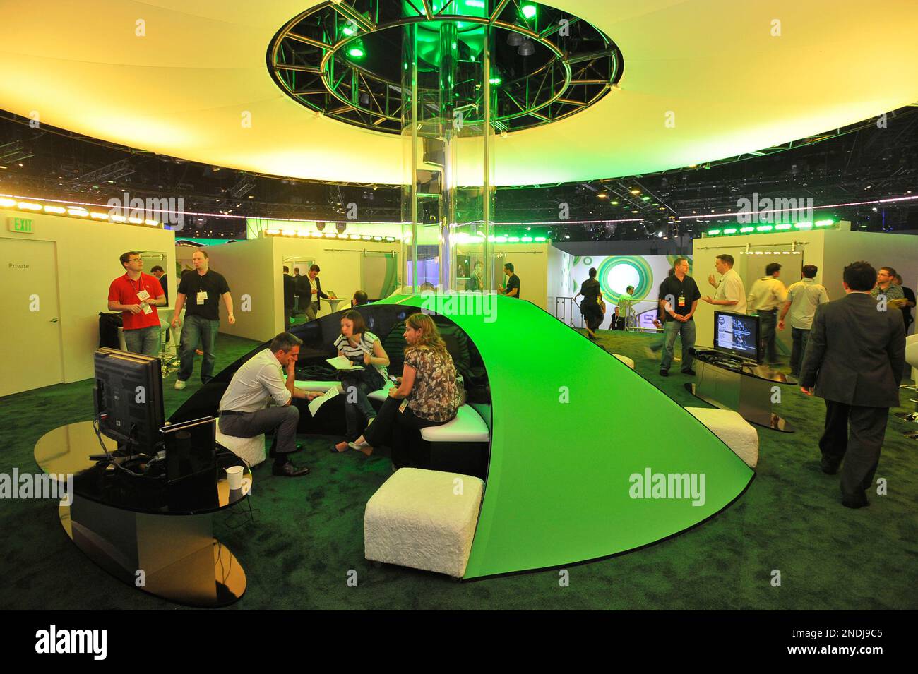 LOS ANGELES - JUNE 15: A general view of atmosphere at the Xbox booth ...