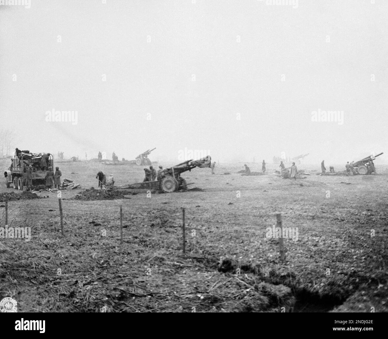 Members of the 969th field artillery battalion of the 101st airborne ...