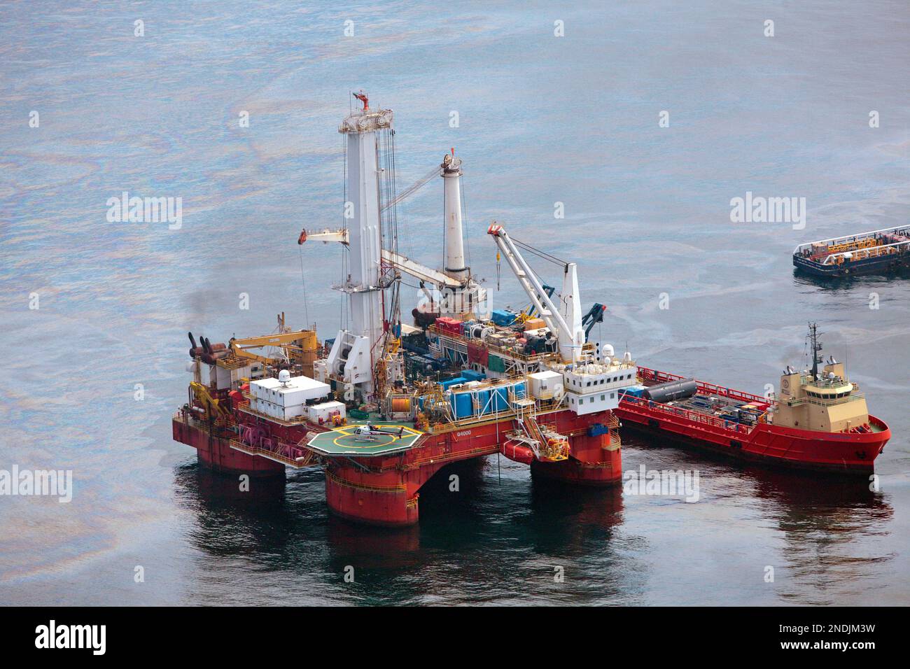 Vessels operate near the Q4000 drilling rig at the site of the ...