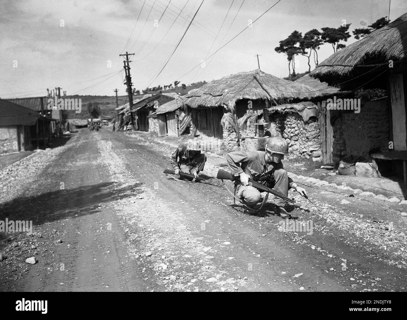 FILE - In this Sept. 10, 1950 file photo, two U.S. 2nd Infantry ...