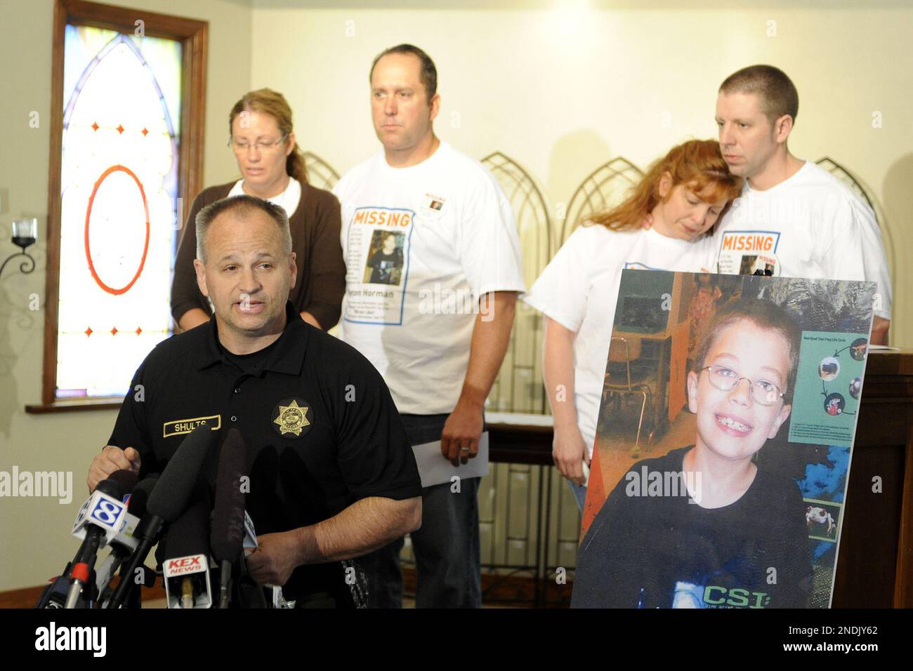 Capt. Jason Gates of the Multnomah County Sheriff's office introduces ...