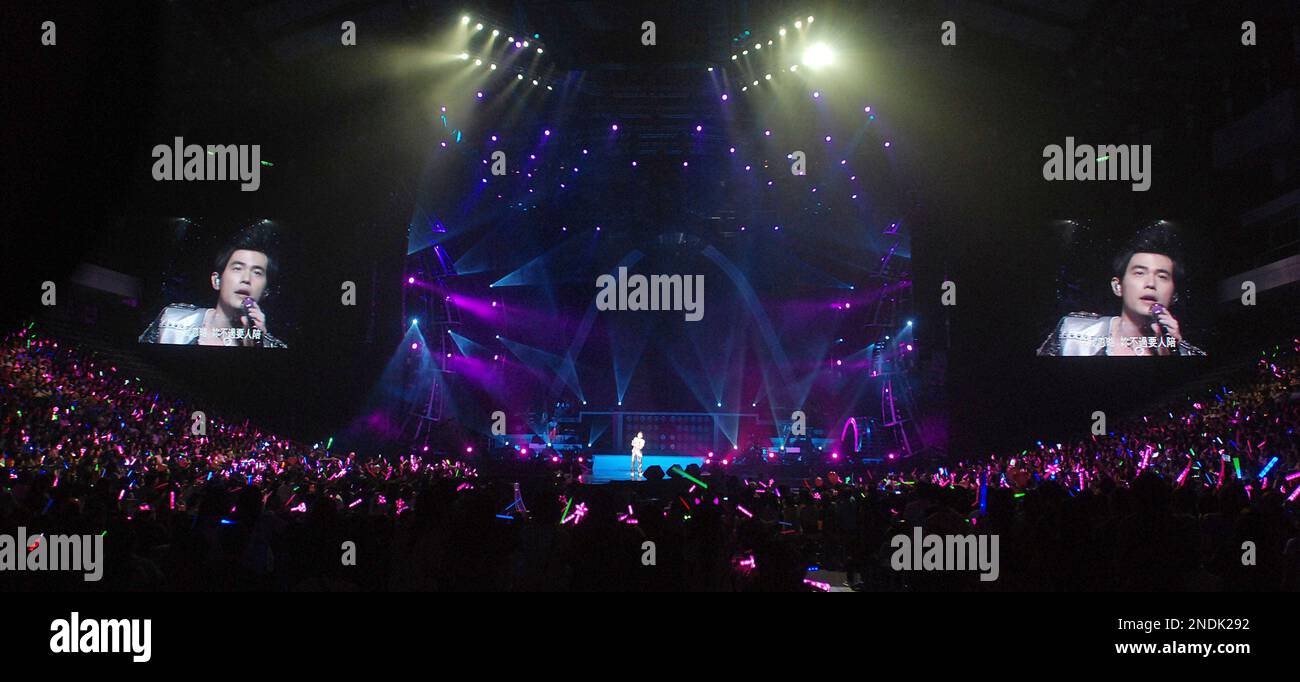 Taiwanese singer Jay Chou performs during his "The Era 2010 World Tour ...
