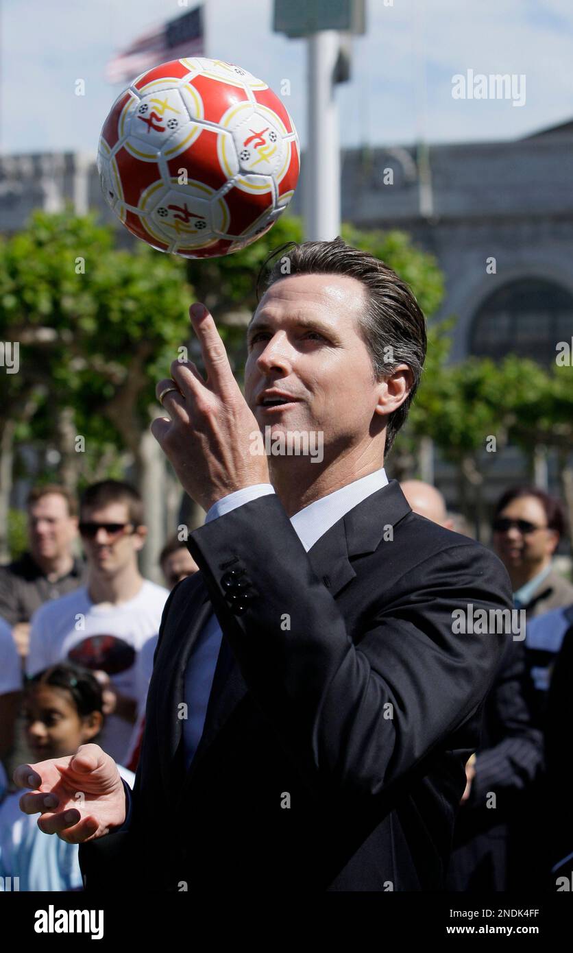 San Francisco Mayor Gavin Newsom at a World Cup 2010 kickoff ...