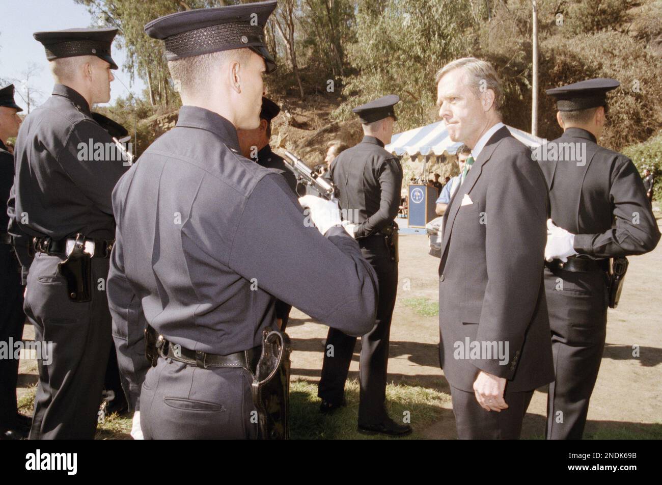 Republican gubernatorial candidate Sen. Pete Wilson participates in ...