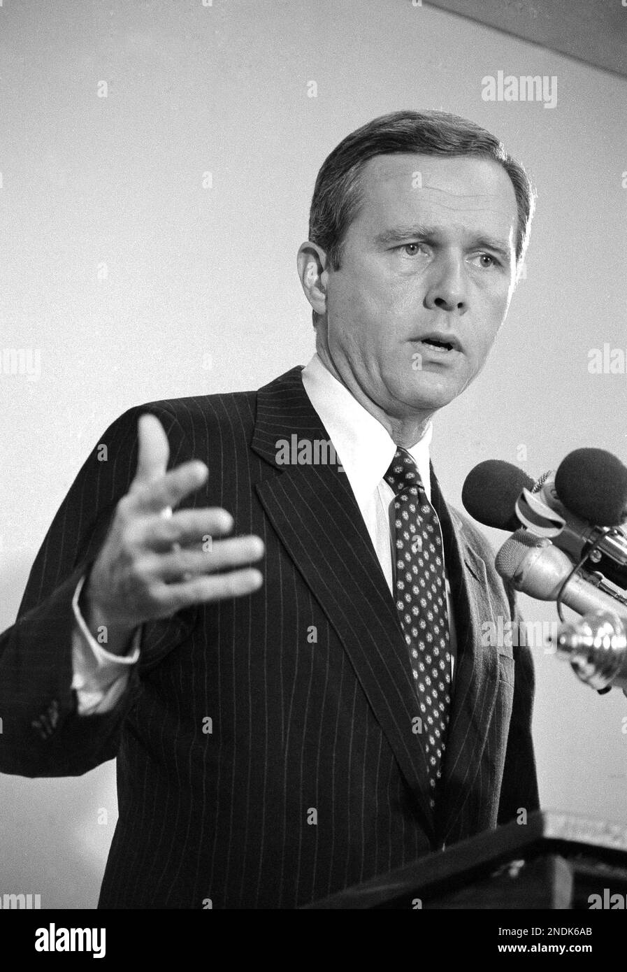 San Diego Mayor Pete Wilson, President-elect Reagan’s urban policy ...