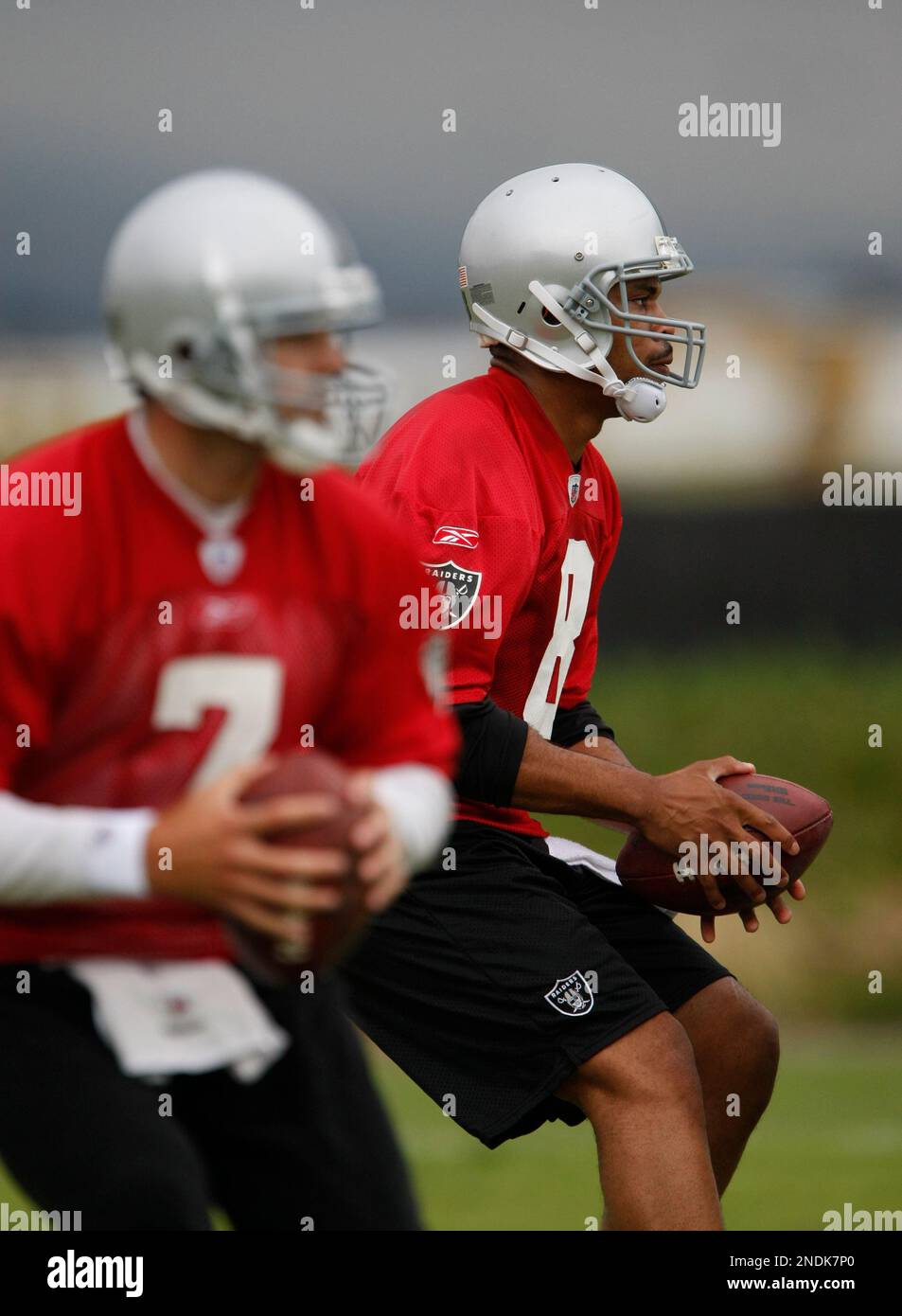 Oakland Raiders quarterback Kyle Boller (7) Oakland Raiders quarterback ...