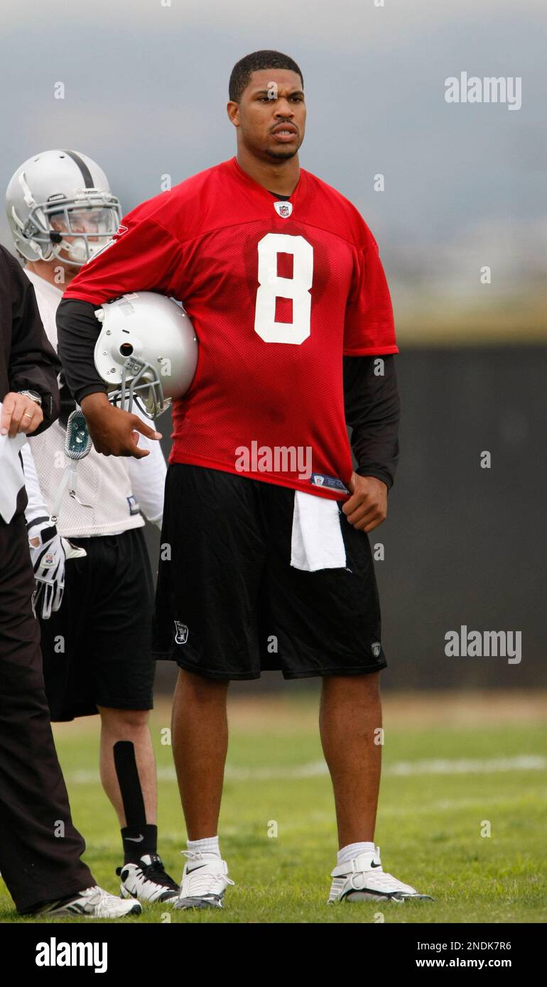 Oakland Raiders quarterback Jason Campbell (8) during NFL football ...