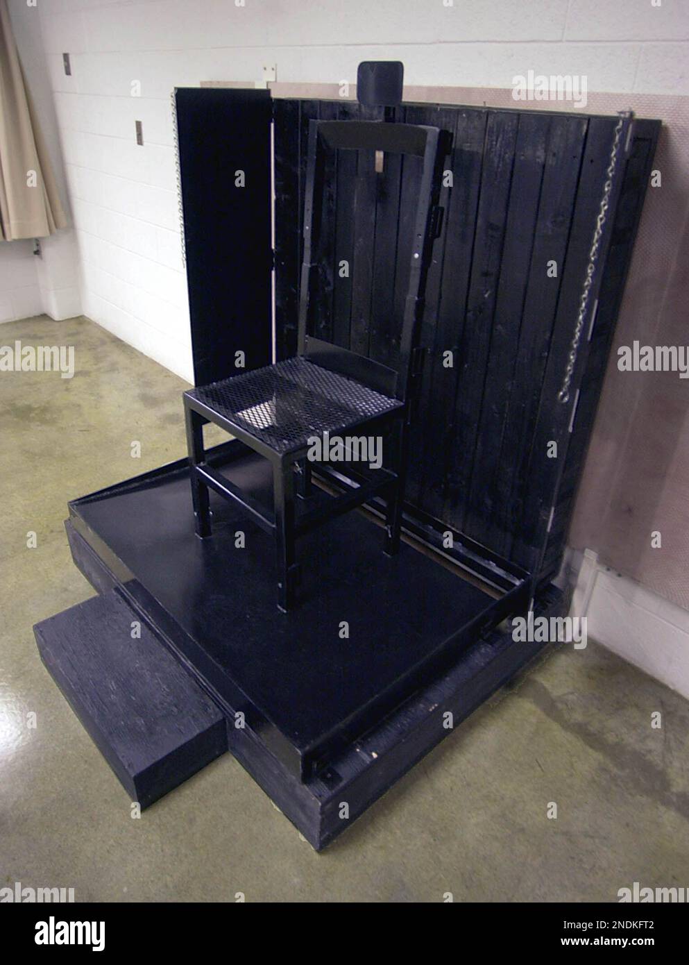FILE - In this May 5, 2003 file photo, the firing squad execution chair ...