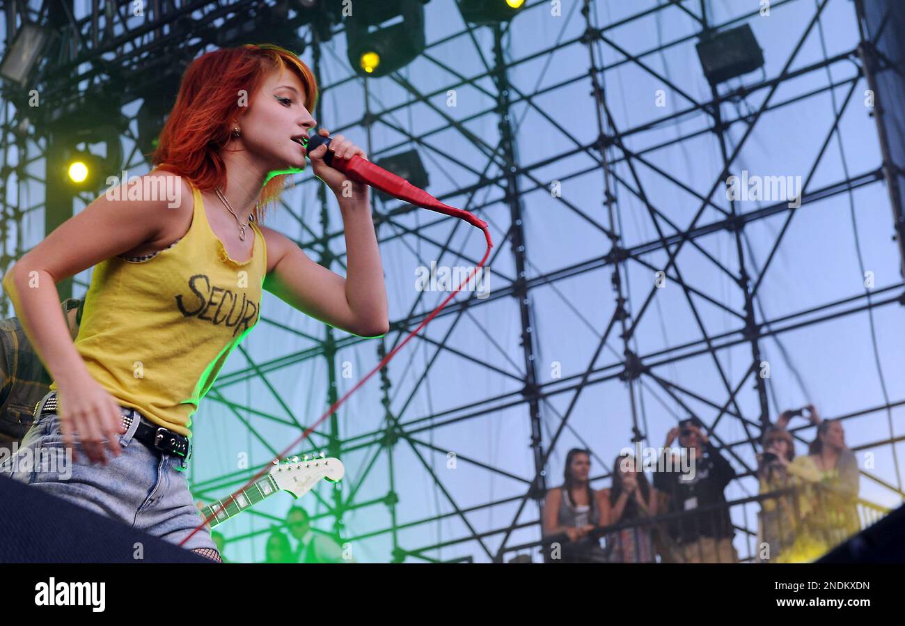 Hayley Williams of Paramour performs live at The 2010 KROQ Weenie Roast ...
